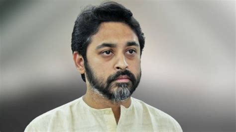 राजकीय कुरघोडीतून नैराश्य अन् निलेश राणे यांच्या निवृत्तीवर ठाकरे