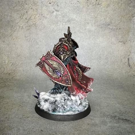 Custodes Shield Captain With Power Fist R Adeptuscustodes