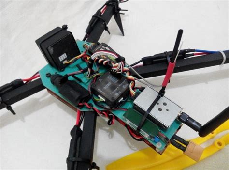 Scratch Build FPV Quadcopter Flite Test