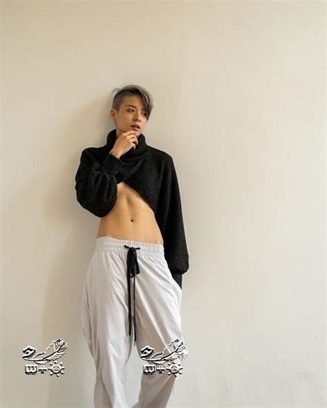 Fx刘逸云Amber破格露出腹肌girl crush魅力美 哔哩哔哩