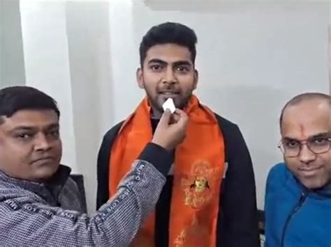 Up Pcs 2023 Topper Siddharth Gupta Grocery Shopkeeper Son Became Sdm