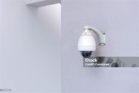 보안 및 Cctv 카메라 및 우르바노 동영상 전자 기기 감시에 대한 스톡 사진 및 기타 이미지 감시 거리 금고 보안 장비