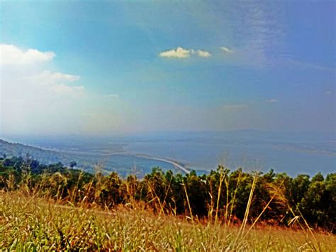 รูป กังหันลมเขายายเที่ยง Wongnai