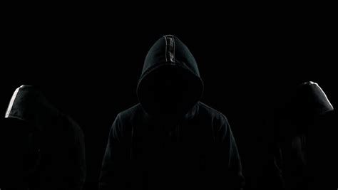 Scary Faceless People