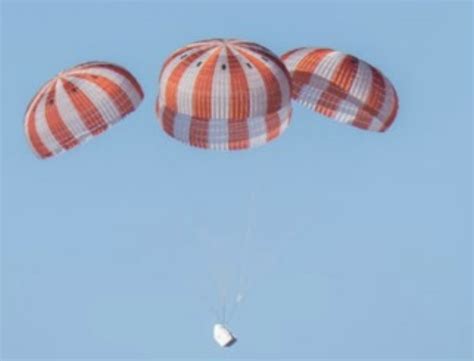 Contemplando La Nave Tripulada Dragon 2 De SpaceX Eureka