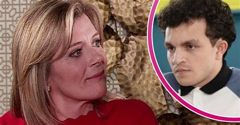 Coronation Street Spoilers Tonight Leanne Exits As Simon Spirals