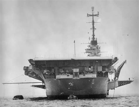 Uss Wasp Cv Cva Cvs 18 Essex Class Aircraft Carrier Us Navy Artofit