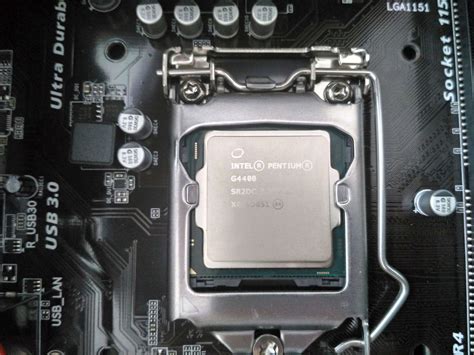 Купить процессор INTEL Pentium G4400 LGA1151 OEM CM8066201927306 в