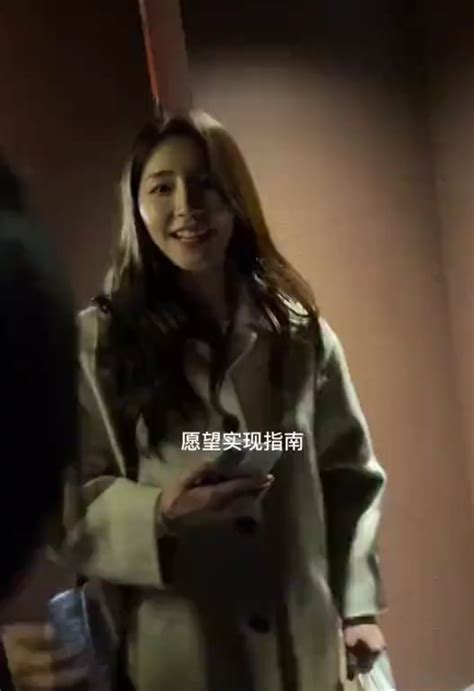 Han 🌥️ On Twitter Hyun Gyu Subtly Pushing Hae Eun Because He Is Protecting Her From The Crowd