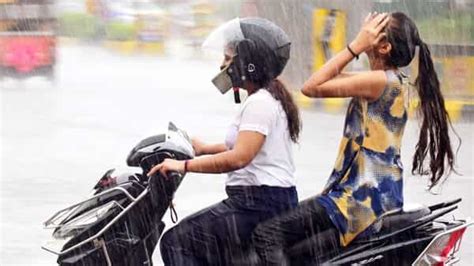 Cyclonic Storm To Hit These States Today Imd Issues Heavy Rainfall