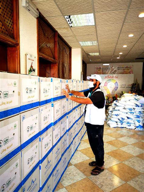 السلة الرمضانية لعام 1443هـ جمعية الأبرار الخيرية بالطائف
