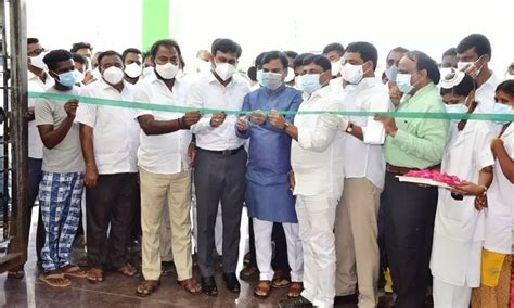 Kadapa Deputy Cm Amzath Basha Inaugurates 100 Bed Transit Hospital