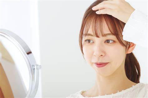 前髪だけシャンプーをするメリットとは？方法や注意点について紹介 美容情報サイト Beauty Web ビューティーウェブ