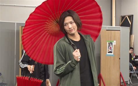 MANKAI STAGEAUTUMN 2020后台CUT 伞与万里 从美女到恐吓 哔哩哔哩 bilibili