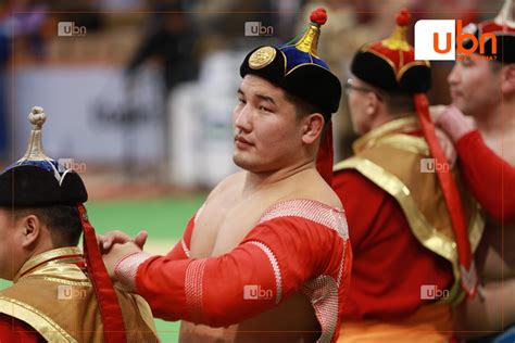 Өнөөдөр Улсын арслан Б Орхонбаяр тэргүүтэй 128 бөх зодоглоно