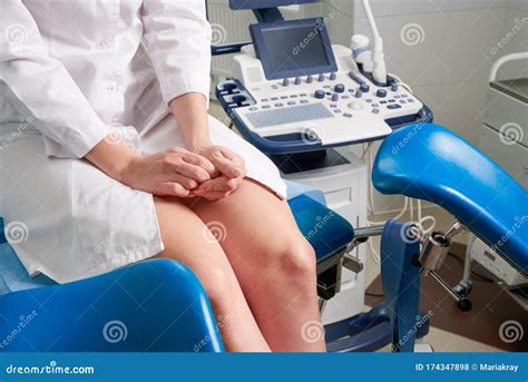 Woman At Gynecologist Doing Ultrasound Skan Royalty Free Stock Photo