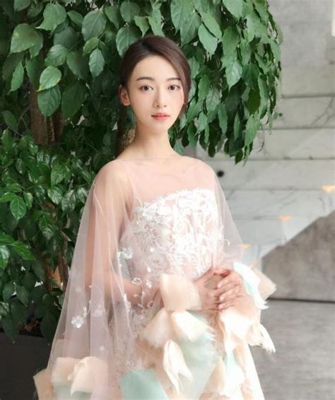 《延禧攻略》六大妃嬪換下古裝，高貴妃認不出，她依舊最美！ 每日頭條