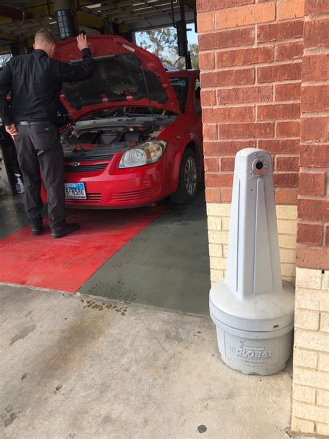 KWIK KAR OIL CHANGE AUTO CARE OF DENTON 10 Photos 41 Reviews