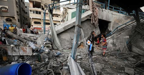 Israel Bombards Central Gaza As Tanks Advance Deeper In Rafah Reuters
