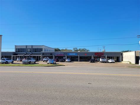 106 204 Dixie Dr Clute Tx 77531 Retail For Lease Loopnet