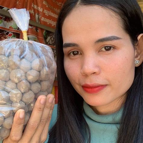 ម៉ាក់ អាជូ លក់ប្រហិតសាច់គោសុទ្ធ Phnom Penh