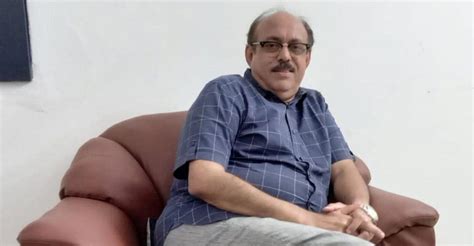 വിജയാഘോഷത്തിന് മുറിക്കുന്ന കേക്കിന്റെ കാശുപോലും കലക്‌ഷനിൽ ഇല്ല തുറന്നു പറഞ്ഞ് സുരേഷ് കുമാ