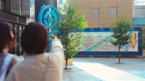 知らない道を歩く、冒険を楽しむ『ポケモン Go』｜株式会社ポケモン｜the Pokémon Company
