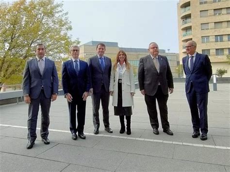 Mañueco destaca su compromiso con la sanidad una de las cuestiones prioritarias en los