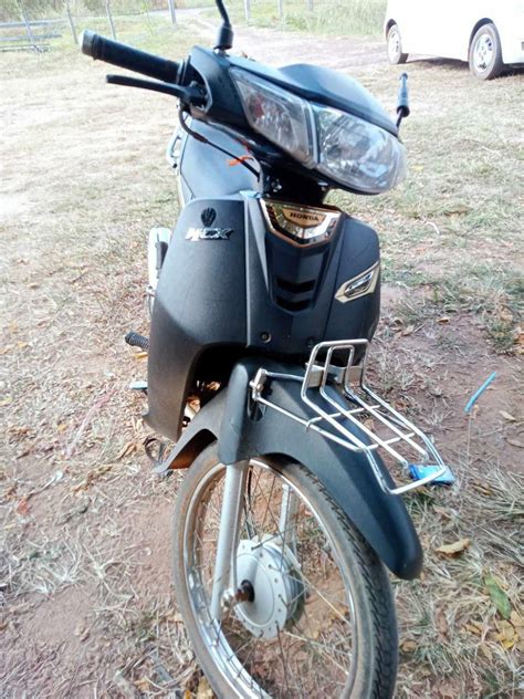 គ្រូកិច្ចសន្យាម្នាក់ចោរឆក់កាបូបដួលម៉ូតូរងរបួស និងបាត់បង់សម្ភារ មួយចំនួន