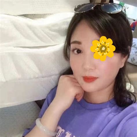 H ng Anh Ch gái v n phòng cô n c n tìm b n trai Máy Bay Bà Già AZ