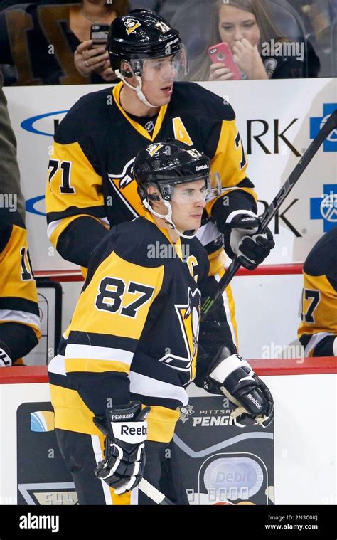 Pittsburgh Penguins Sidney Crosby 87 And Evgeni Malkin 71 Take The