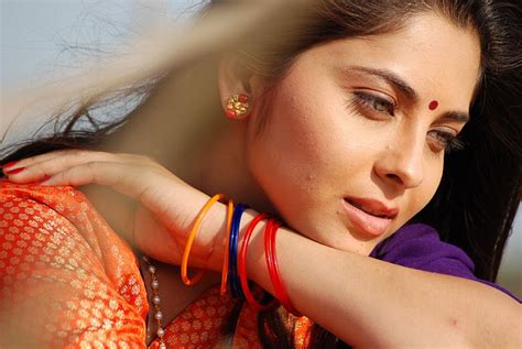 Marathi Actress Wallpapers Sonali Kulkarni Marathi Wallpapers