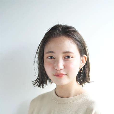 丸顔女子に似合う【黒髪ボブヘアスタイル】小顔見えする前髪なし･ショートボブの髪型♡ Lamire ラミレ 前髪なし ショートボブ