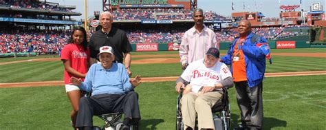 Jackie Robinson Salute Philadelphia Phillies
