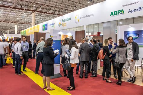 Mais de 50 expositores estrangeiros participam do SIAVS 2024 Agrimídia