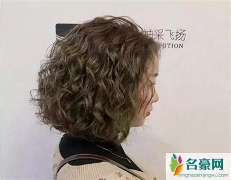 2022流行烫发图片 20年最减龄头发 20即将流行的发型 第8页 大山谷图库