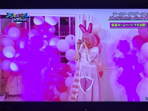 かぶる On Twitter Rt Loveispeach え、ギュナイちゃんがカメラ撮ってる！？なんか出てきた！？ 天てれ
