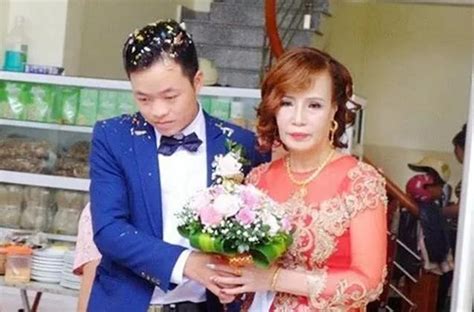 愛經驗 抱12塊金磚！26歲鮮肉娶62歲妻被酸「口味超重」，婚後一個禮拜「爆出驚喜」震驚全網詳情看留言 Facebook