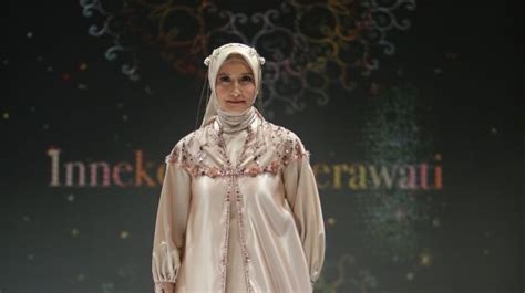 10 Potret Terbaru Inneke Koesherawati Cantik Dan Awet Muda Di Usia 48 Tahun
