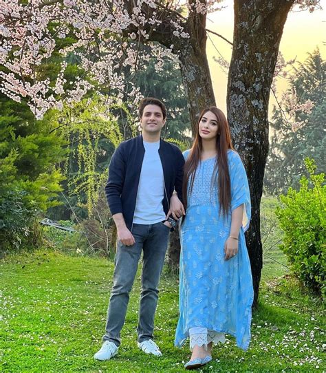 Ias Athar Aamir Khan Success Story अतहर आमिर की हुईं Mahreen Qazi यहां देखें खूबसूरत तस्वीरें