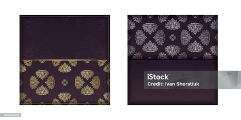 Kartu Pos Dalam Warna Burgundy Dengan Mandala Dengan Pola Emas Untuk