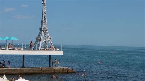 Феодосия и Ялта вошли в топ 10 востребованных направлений для отдыха в период летнего