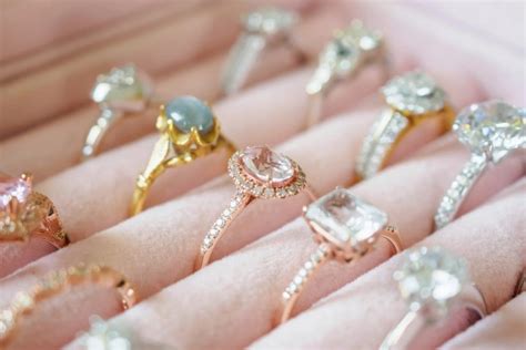 10 Top Tips For Buying An Engagement Ring You Should Know