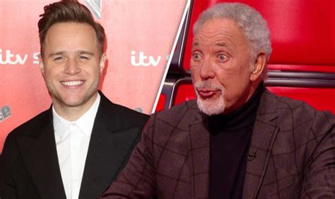 The Voice Uk 2018 Sir Tom Jones Issued Huge Blow As Olly Murs Makes