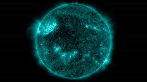 Sun Erupts 19 Solar Flares In A Day Hits Earth Cause Radio Blackout