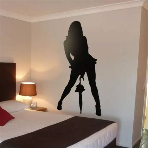 Adesivo De Parede Garota Sensual Pequeno X Cm Parcelamento Sem Juros