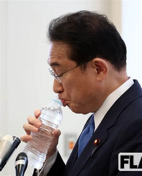 びんぼたいぞう on Twitter いえ飲んでません 戻してます https t co s5GY3Qx3pP Twitter