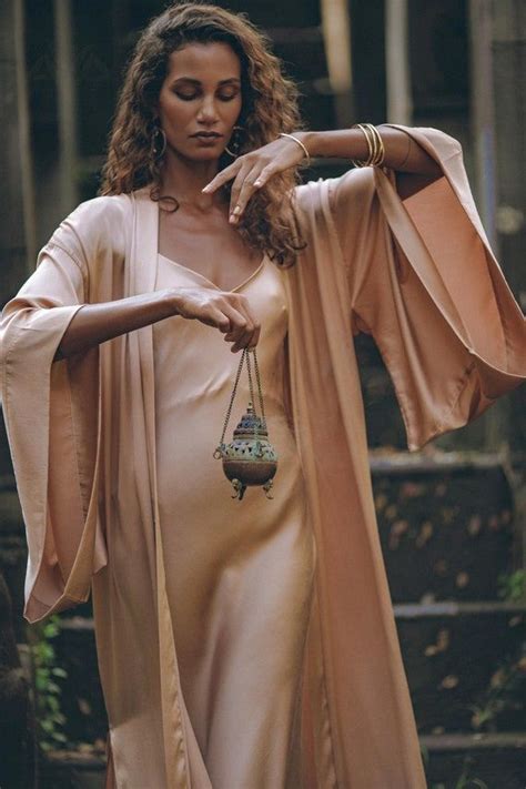 Pin by April Wanderfil on Этника песок жемчуг Fashion Cape for women