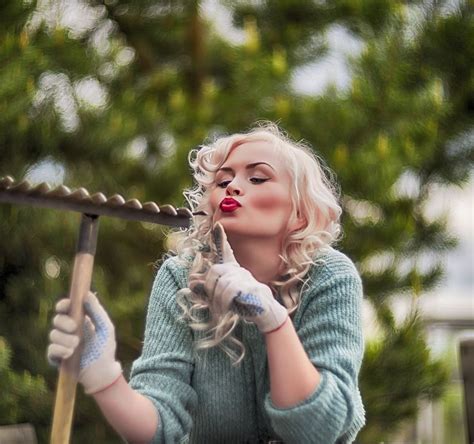 Кілька порад які допоможуть захистити ваші руки під час присадибних робіт