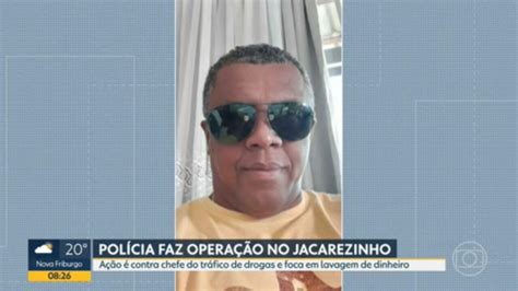 Vídeo Operação No Jacarezinho Busca Chefe Do Tráfico De Drogas E Foca